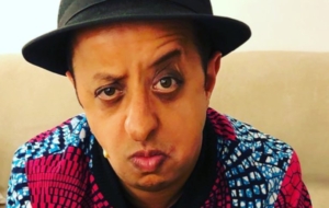 Quand l'humoriste franco-chleuh Booder reprend une musique d'Ait ...